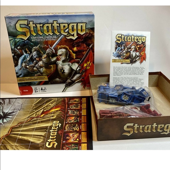 Hasbro | Games | Stratego Family Board Game Pieces Complete Like New ...
